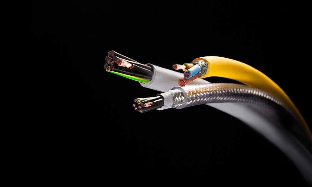 Control and Connection Cables | HELU
